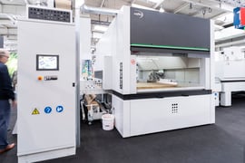 Two Arms Automatic Oscillating Spray Machine | Cefla Finishing